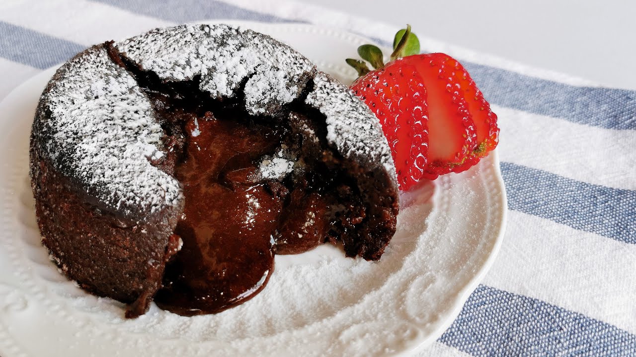 Valentine's Day Chocolate Lava Cake | Low Carb & Keto Molten Chocolate ...