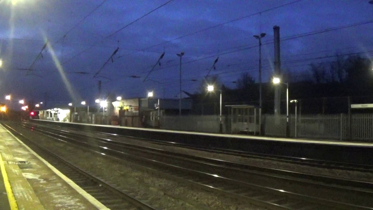 822?? - 91128 Intercity 50 Passes Hitchin UM (02/02/2019) - YouTube