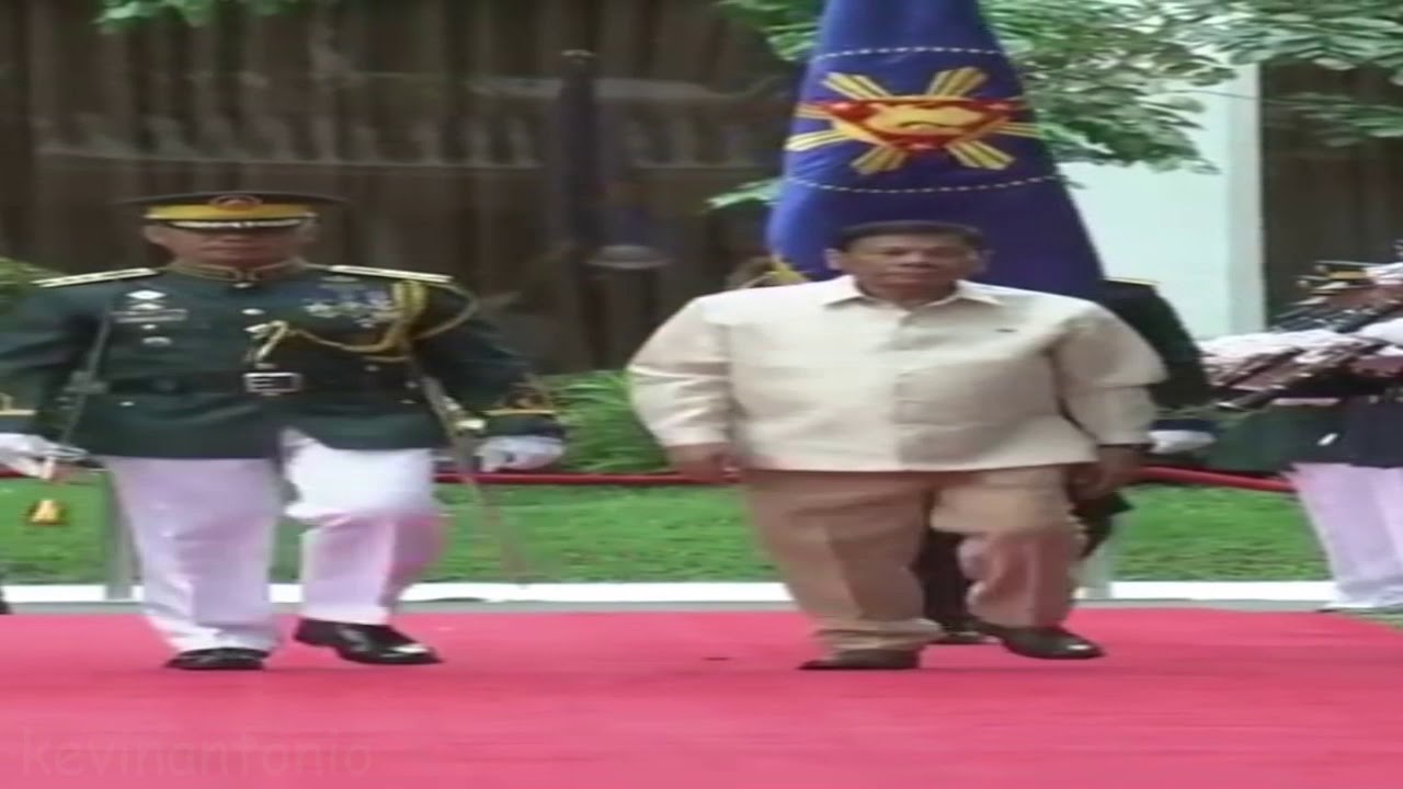 Wide Duterte Walking - YouTube