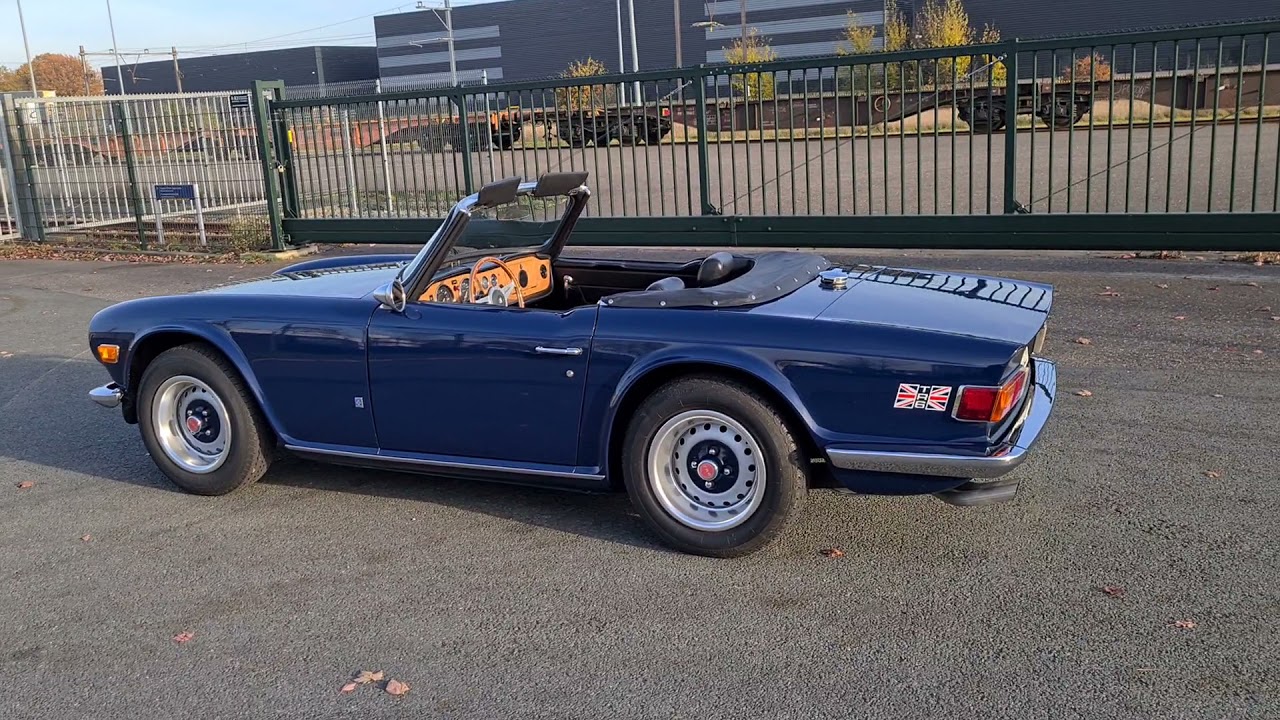 Triumph TR6 1973 OD Delft Blue vanderhoffclassiccars nl - YouTube