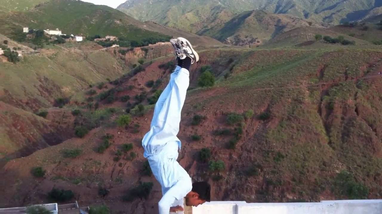 extreme free running parkour stunts - YouTube