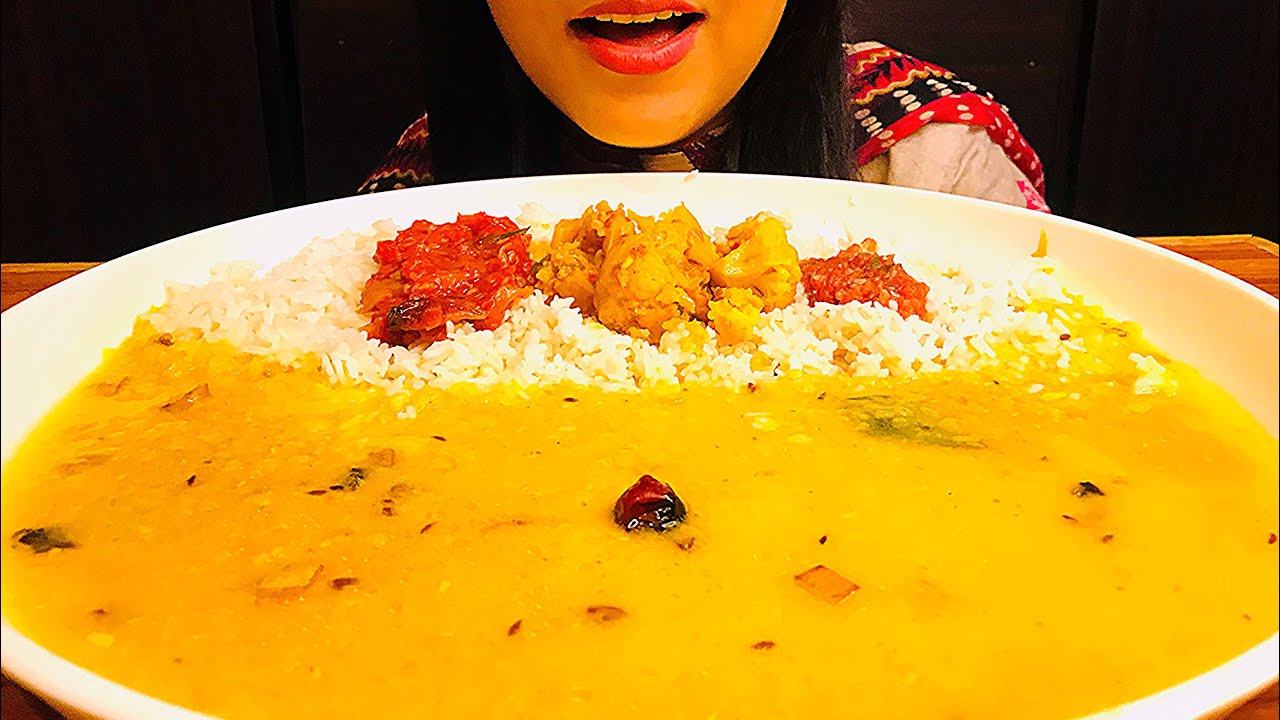 Asmr Eating daal chawal || Pakistani food challenge video || Pakistani ...