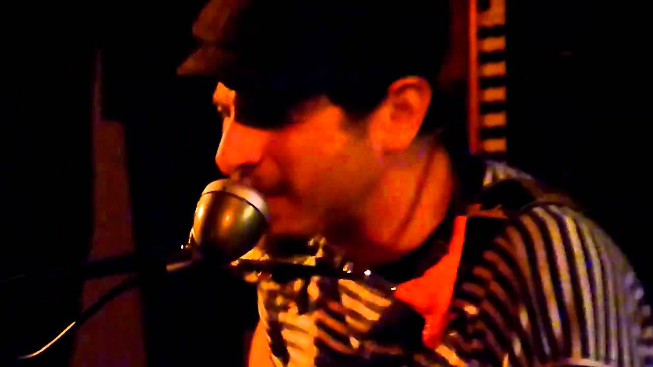 Vic Ruggiero - Innocent Girl - Live In Toronto - YouTube