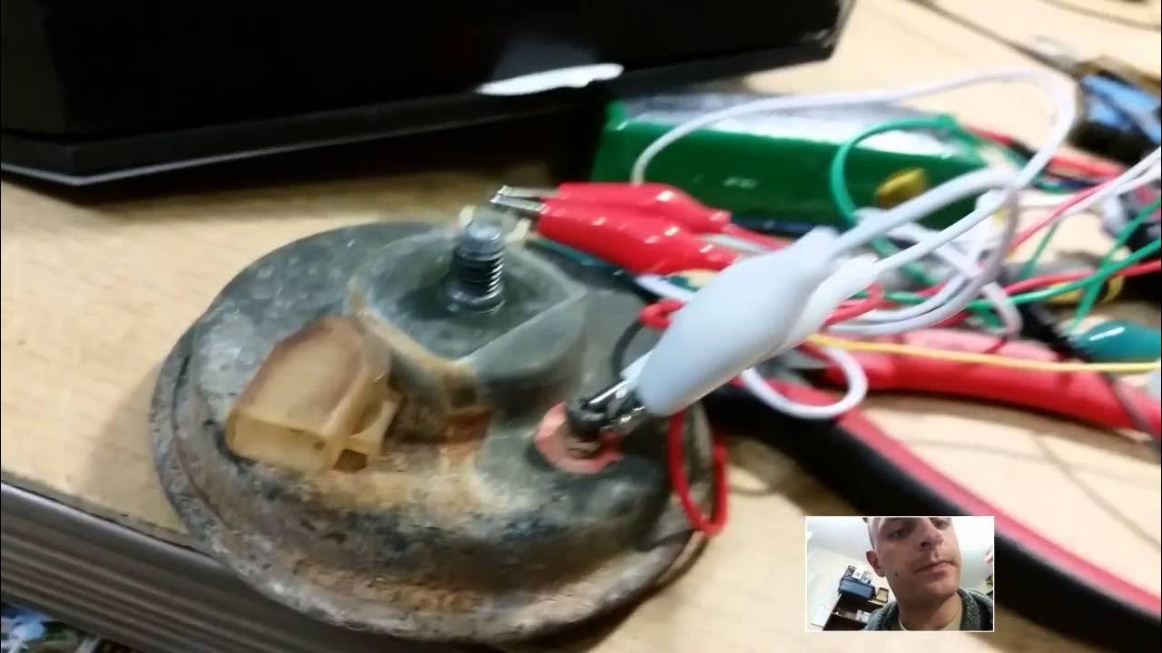 Playing a siren sound through a standard car horn using Arduino - YouTube