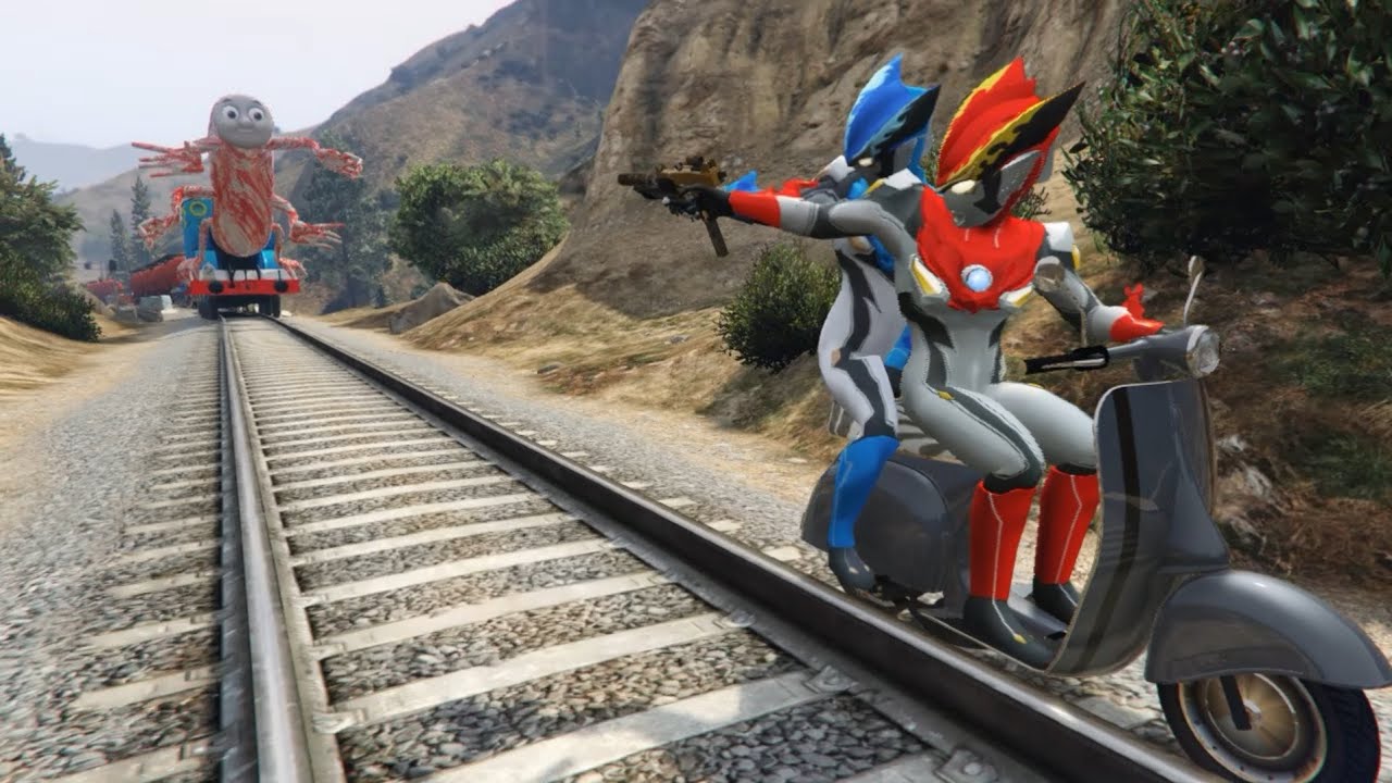 Ultraman Rosso dan Ultraman Blue R/B Mengejar Kereta Api Thomas and ...