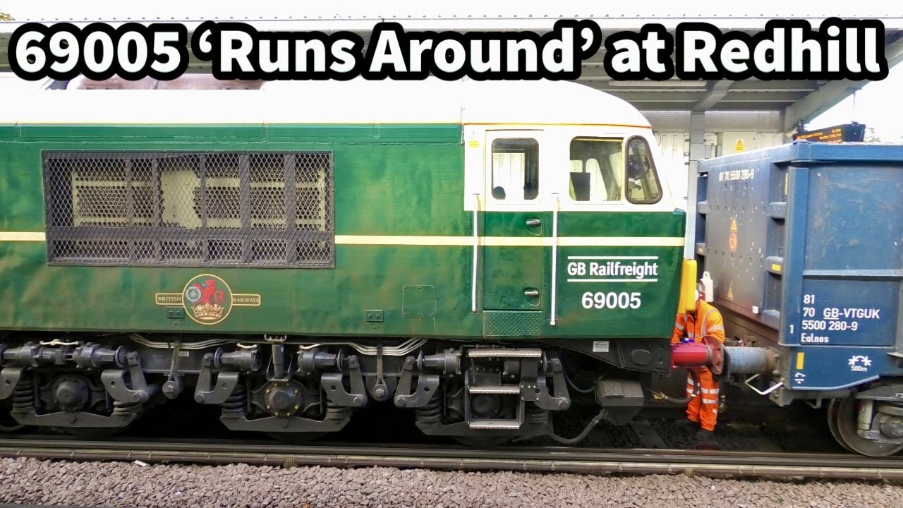Class 69 '69005' RUNS AROUND its load at Redhill - Plus Class 73 RHTT ...