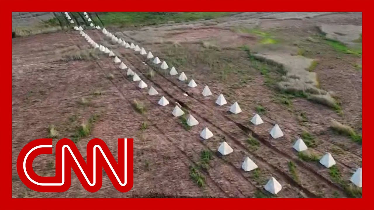 Russian mercenaries build massive anti-tank defense - YouTube