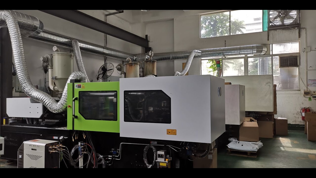 two shot injection machine/2k color plastic mould - YouTube