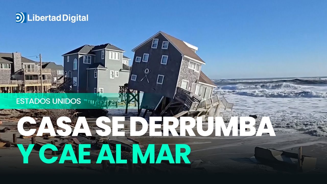 Impactante momento: una casa se derrumba y cae al mar en Carolina del ...