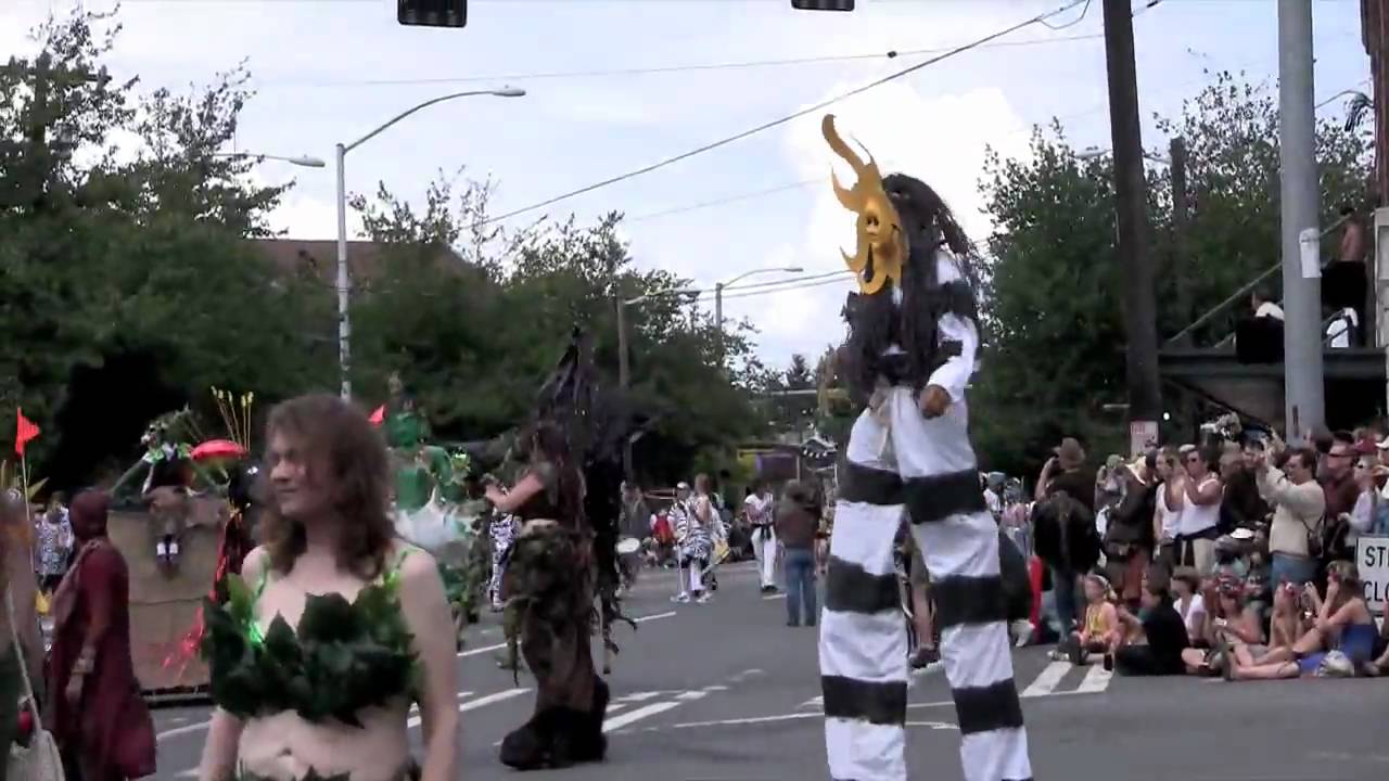 Fremont Solstice parade 2009 (part 6) - YouTube
