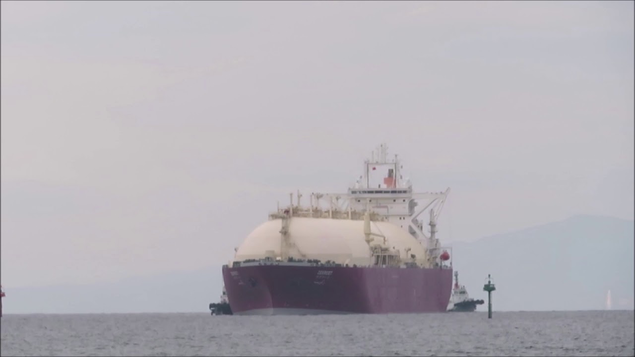 ZEKREET 入港 LNGタンカー(Liquefied Natural Gas Tanker ) - YouTube