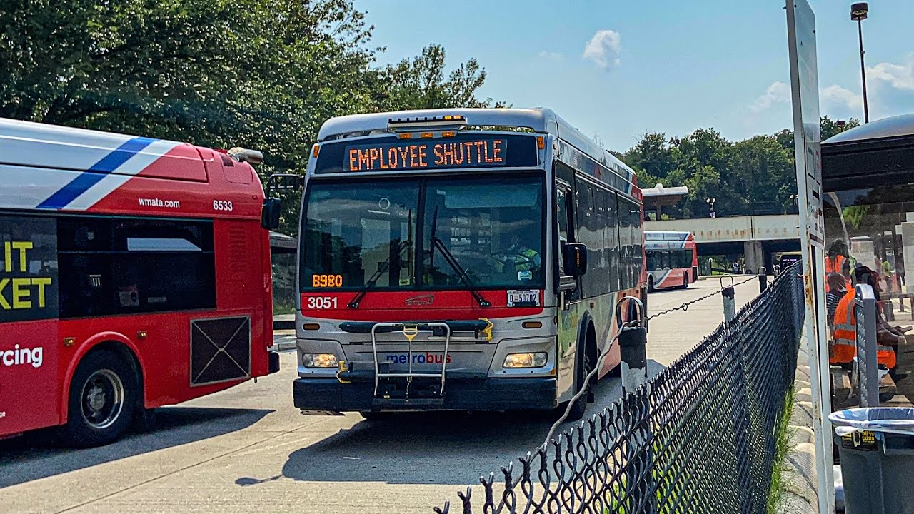 WMATA 2012 Orion VII BRT Hybrid 3051 on the Employee Shuttle - YouTube