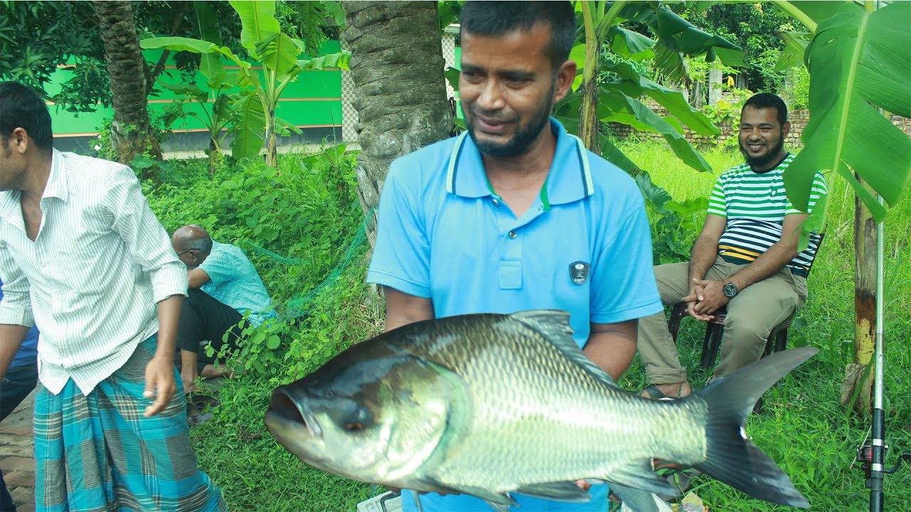 Amazing huk fishing in a small village || FISHING METHODS || - YouTube