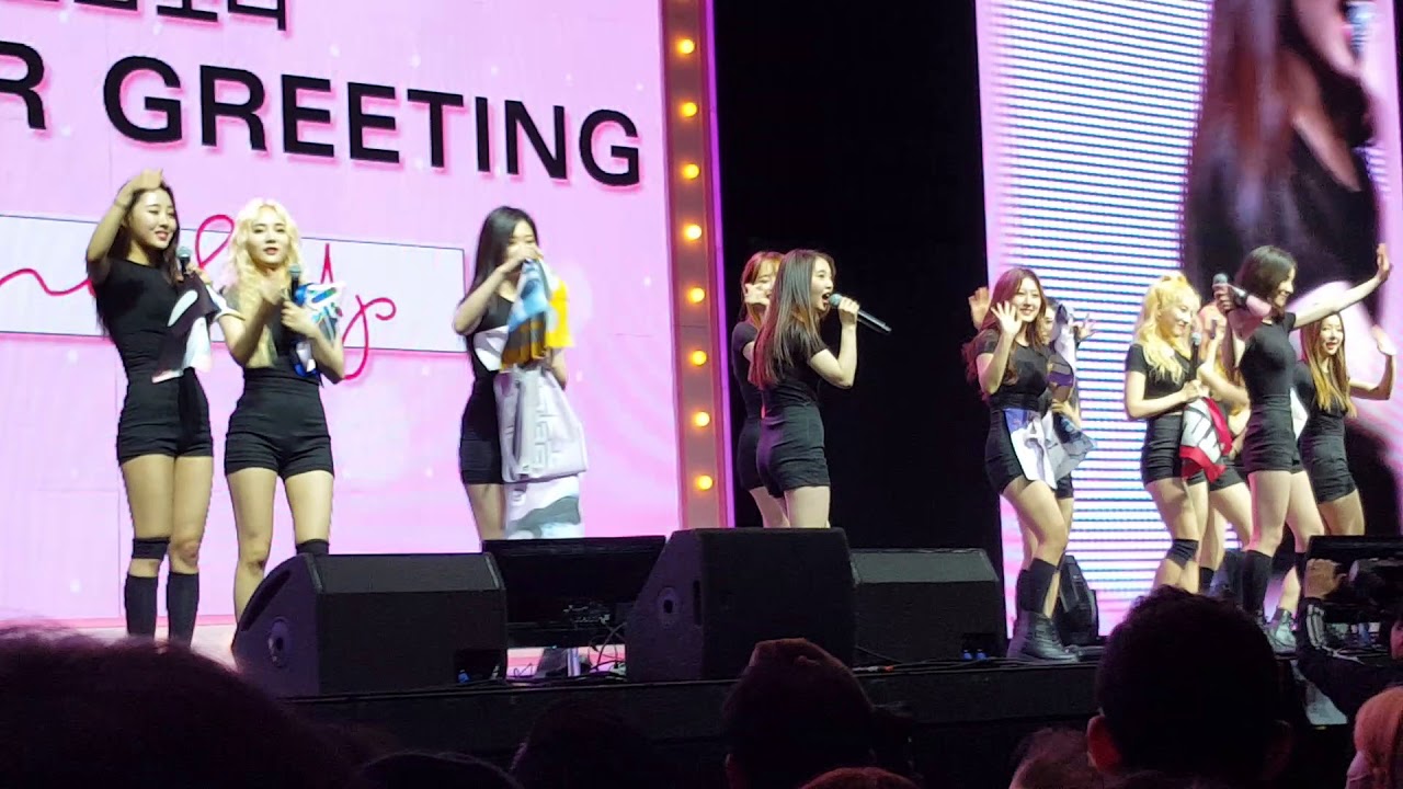 180603 이달의소녀 LOONA Premier Greeting Line&Up - YouTube