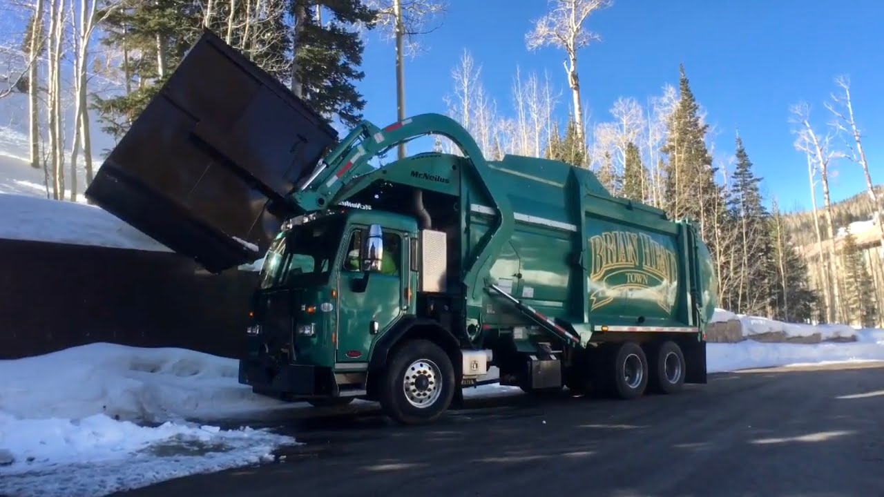 Brian Head Peterbilt 320 McNeilus Contender FL - YouTube