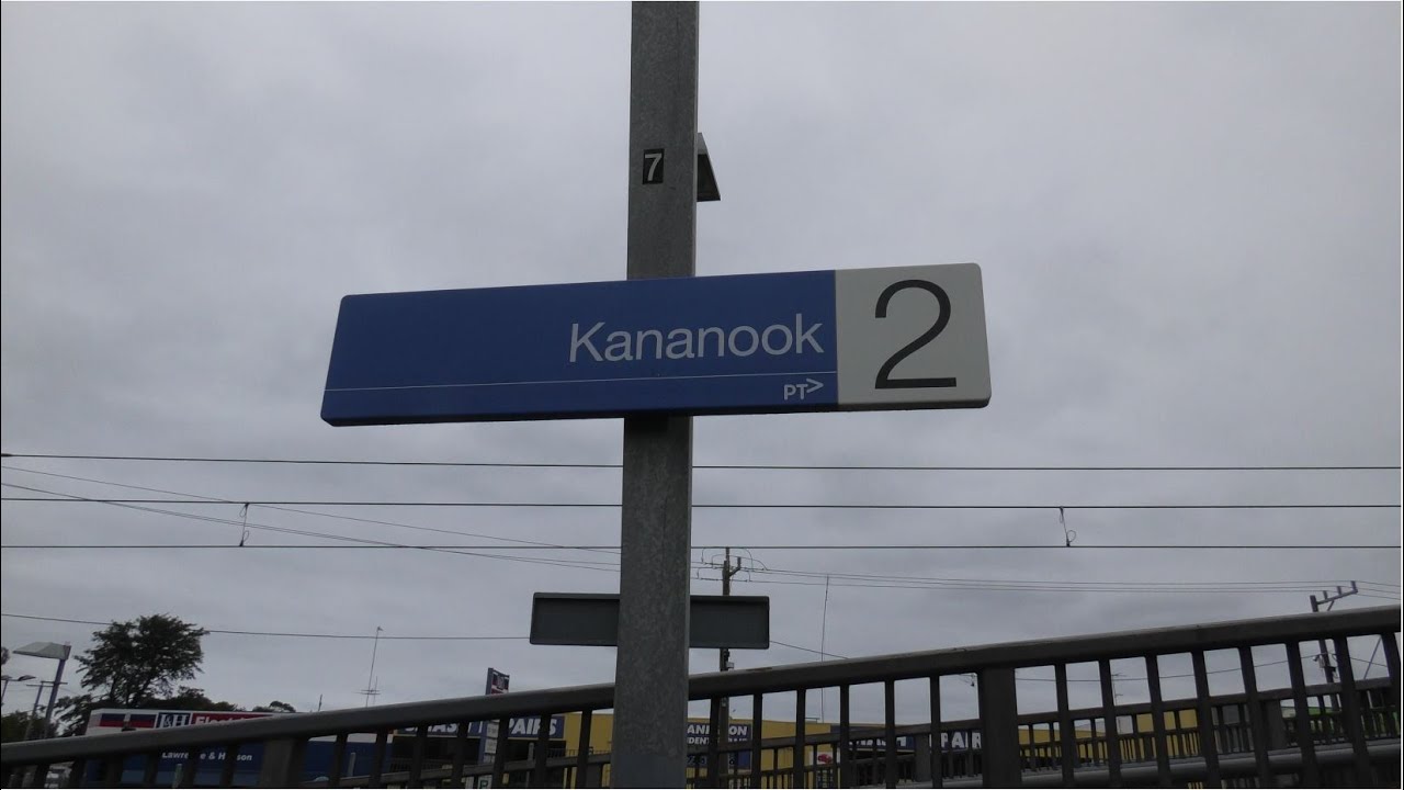 Trains at Kananook Station - Frankston Line - YouTube