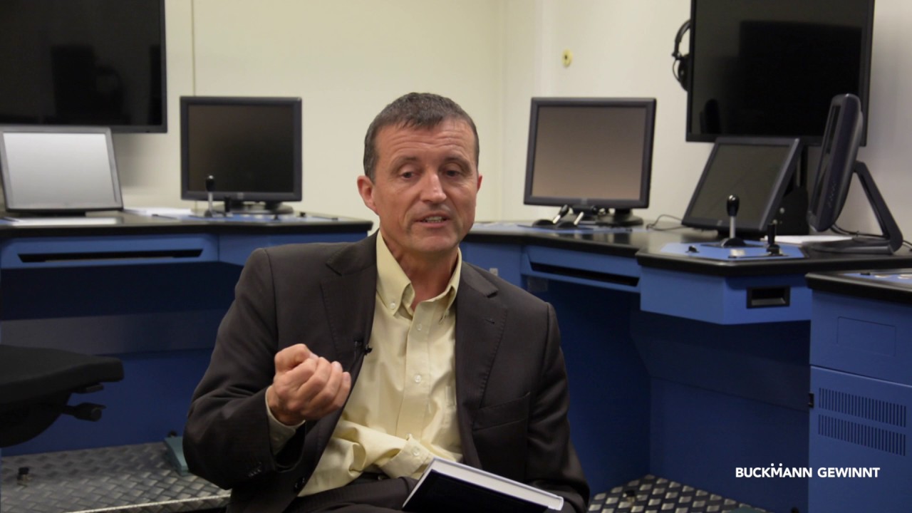 Fotomacher Thomas Aebischer über Frechmut und Fotografie - YouTube