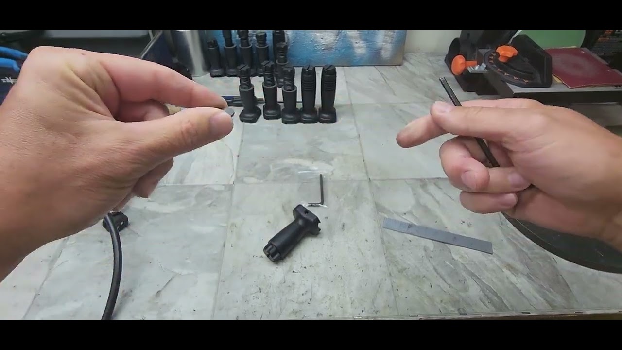 Knight's Armament URX 3 / 3.1 vertical grip mod instalation - YouTube