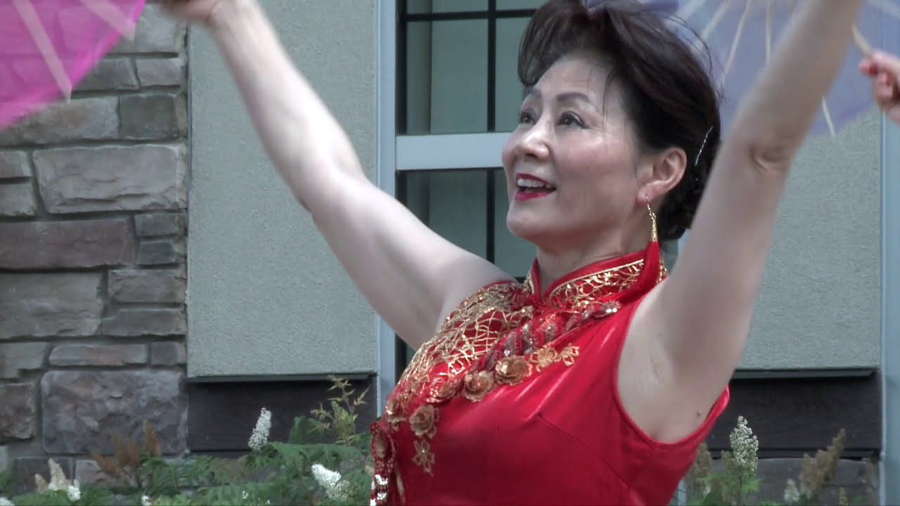 Chinese Pavilion - Qipao/Cheongsam Dance - YouTube
