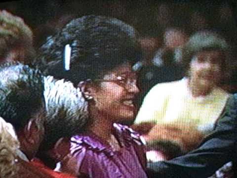 Healing service with Father Ralph DiOrio - YouTube