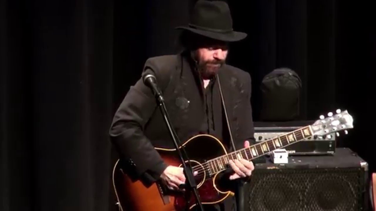 Colin Linden - Later Than You Think - Live at Music by the Bay 2016 ...