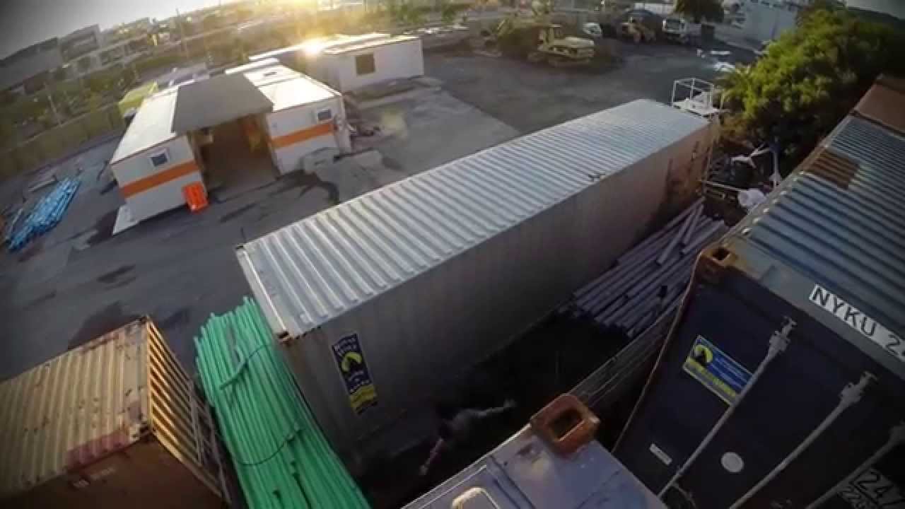 Crazy Bail (Container Chase Scene) - YouTube