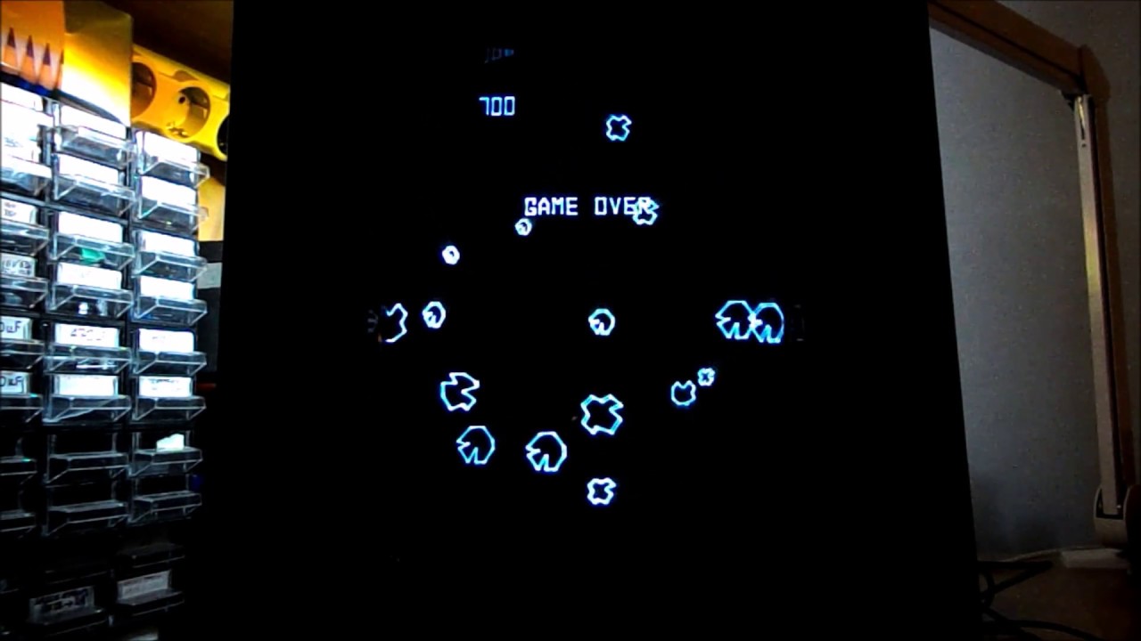 Asteroids tribute on Vectrex By Thomas Sontowski 2017 - YouTube