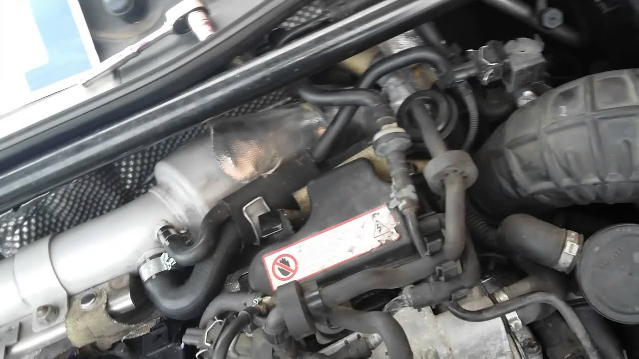 Audi tt 225 quattro engine knocking - YouTube