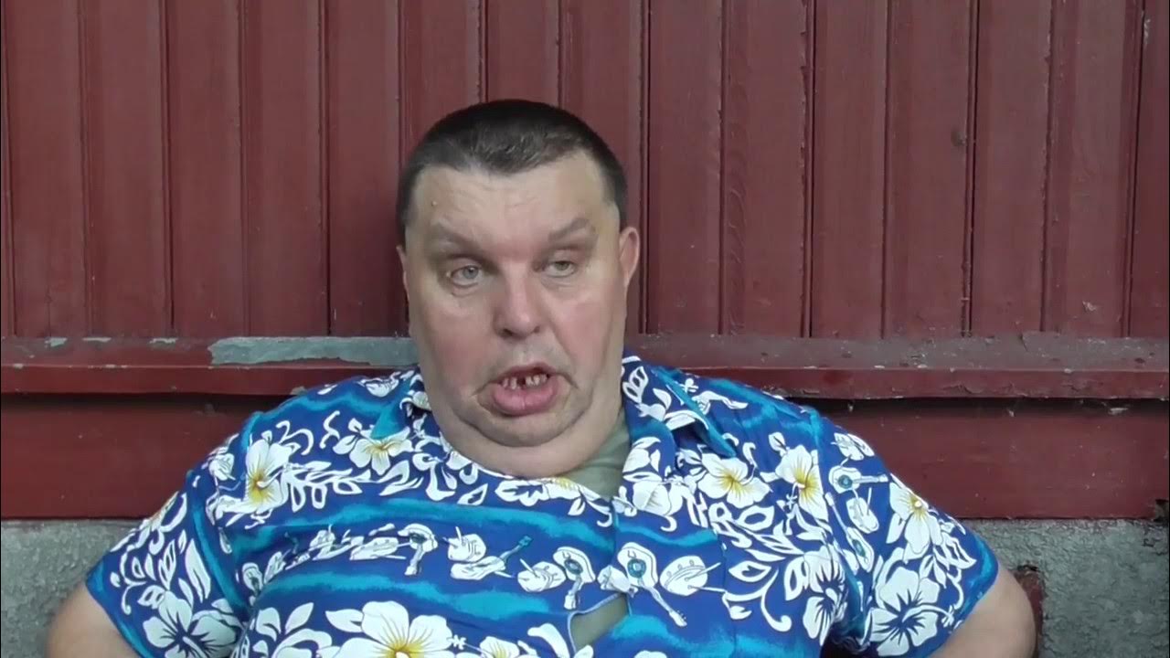 Krzysztof Kononowicz obraża swoich widzów (chamskie zachowanie knura)[ZADYMIARZ] - YouTube