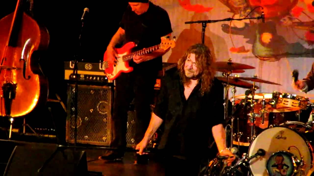 Robert Plant - Ramble On - YouTube