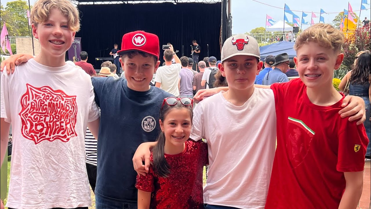 1️⃣DAY: ‘Christmas mash up,’ (The Red Rebels)🎄 - YouTube