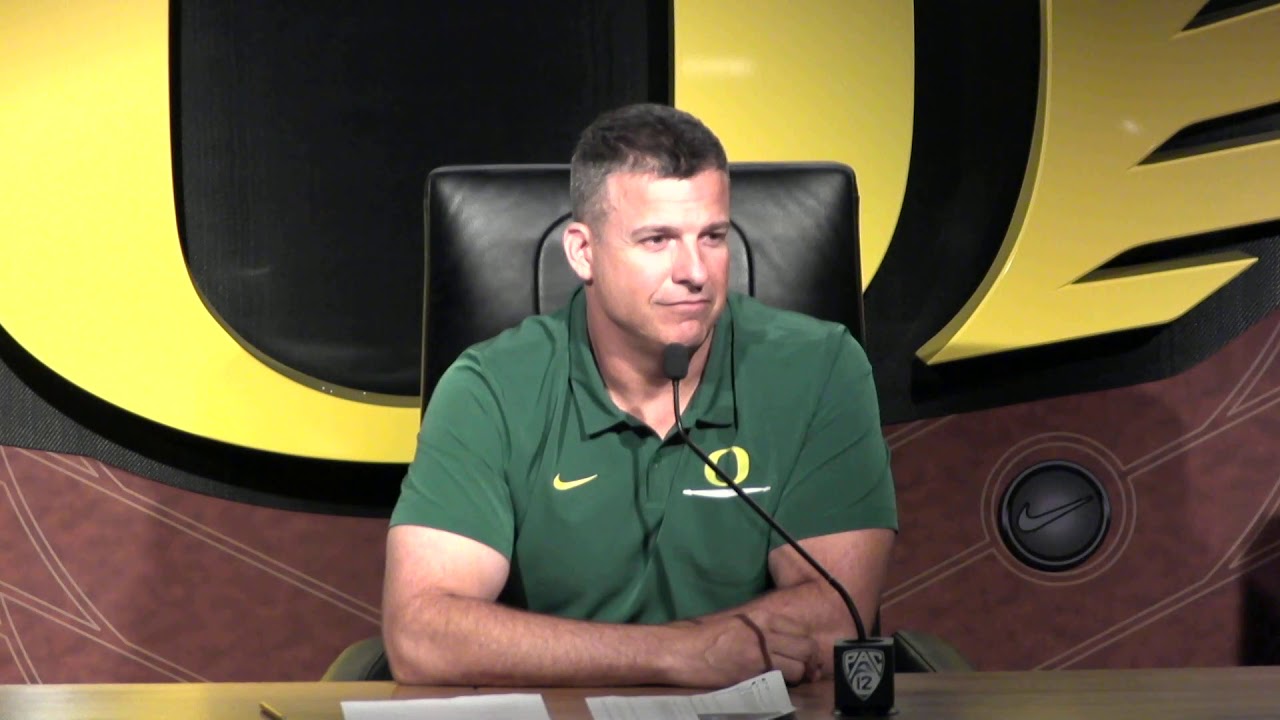 Oregon football HC Mario Cristobal talks with media on Monday 9/9 - YouTube