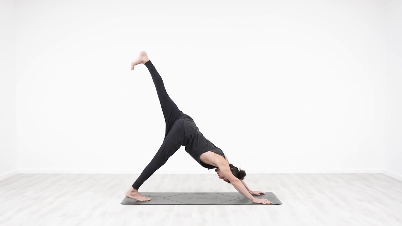 15 minute glute and quad yoga sequence | EonYoga - YouTube