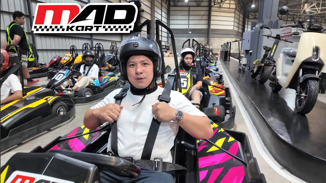 THE BIGGEST INDOOR GO KART IN SOUTHEAST ASIA | MAD KART | ALFRED ...