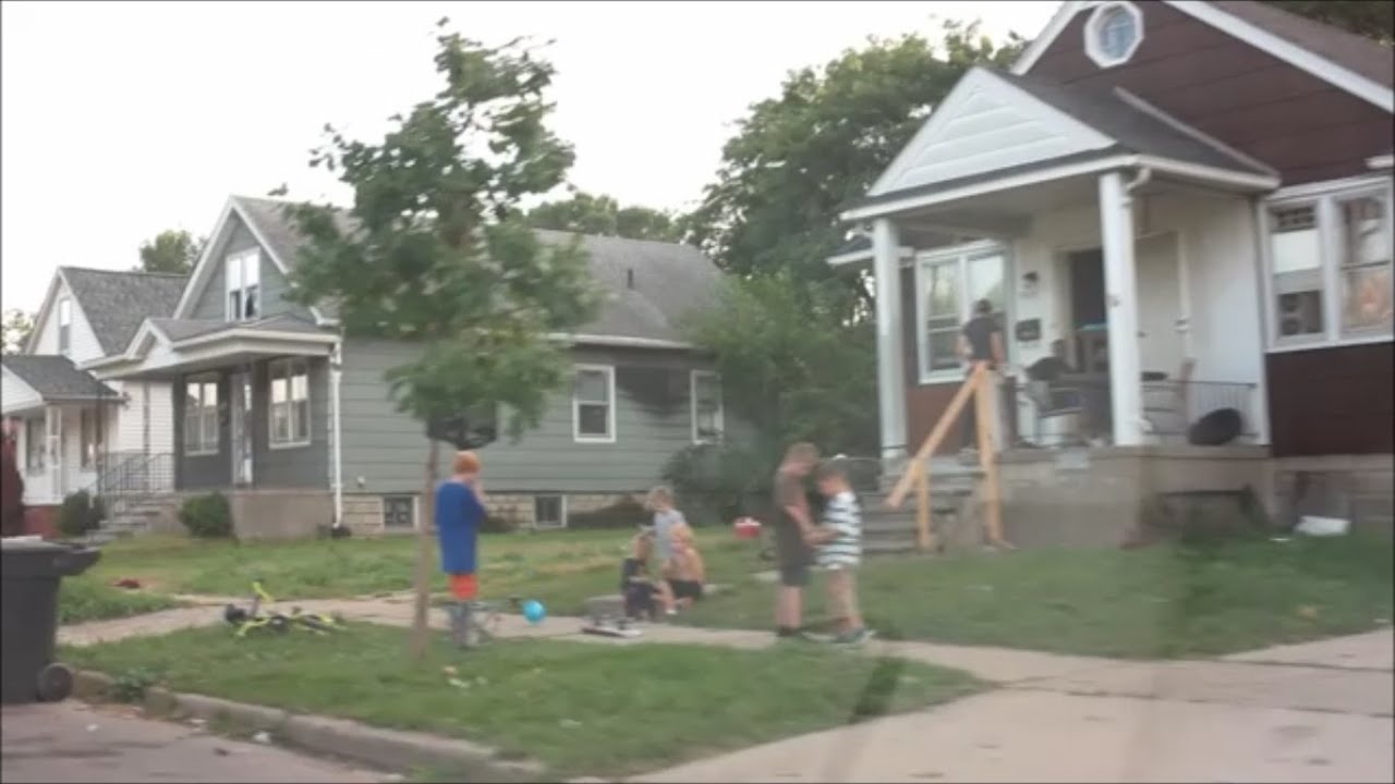 DETROIT'S MULTI RACIAL HOOD - YouTube