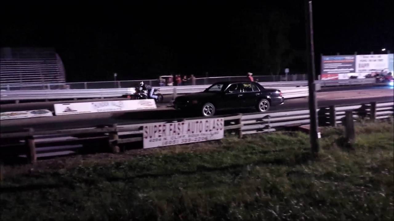 Drag racing a 03 Crown Vic - YouTube