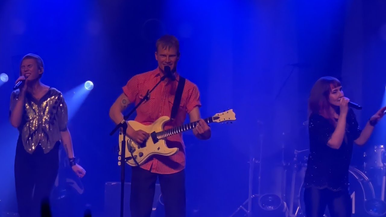 Verbatim - Mother Mother (Live in Montreal 11/05/22) - YouTube