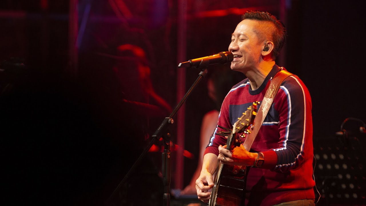 CityWorship: Way Maker // Teo Poh Heng @City Harvest Church - YouTube