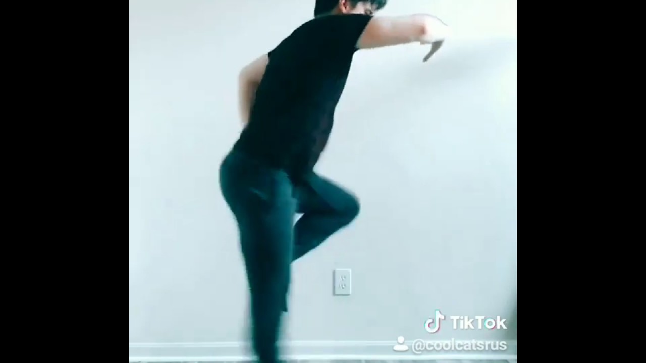 Can't touch this! MC Hammer Dance - YouTube