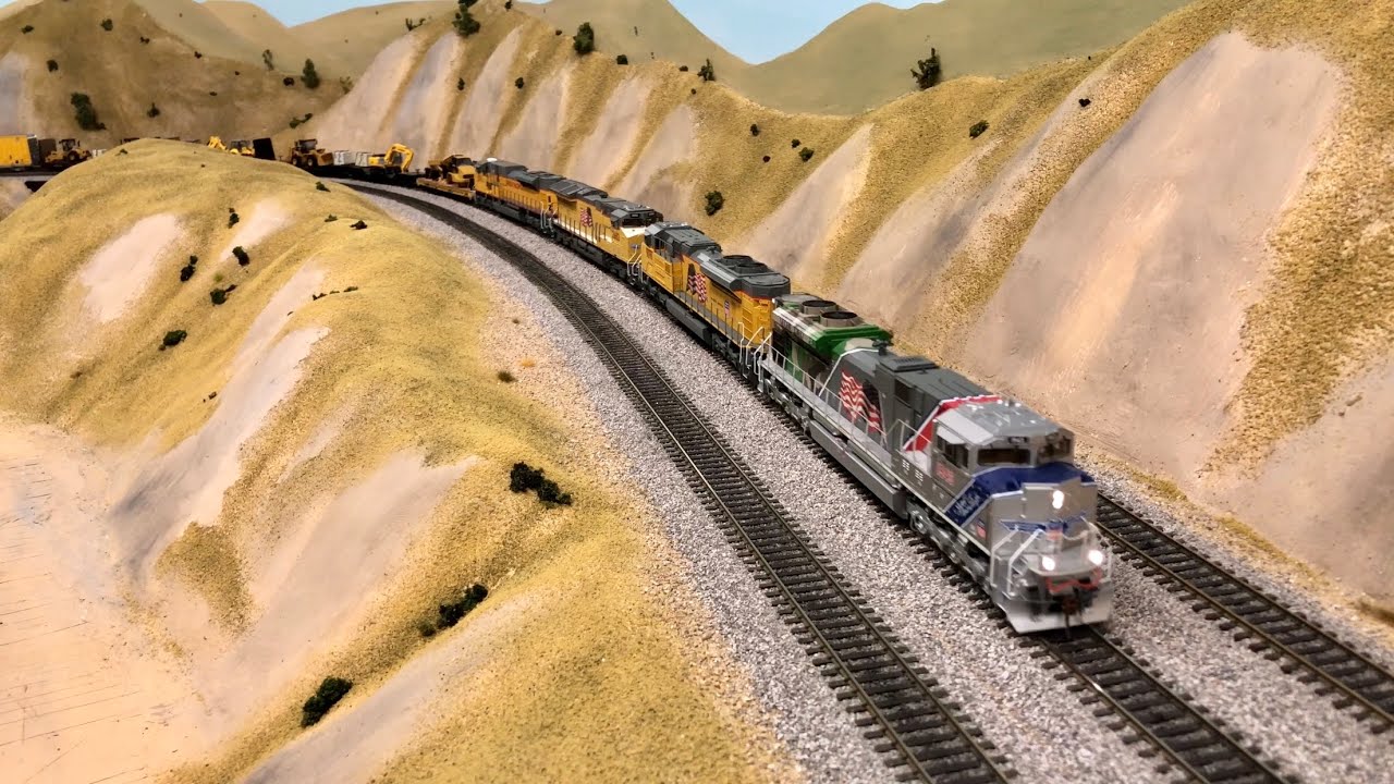 NON STOP HO Scale Model Trains | Amtrak, UP & More | Ep.5 [4K] - YouTube