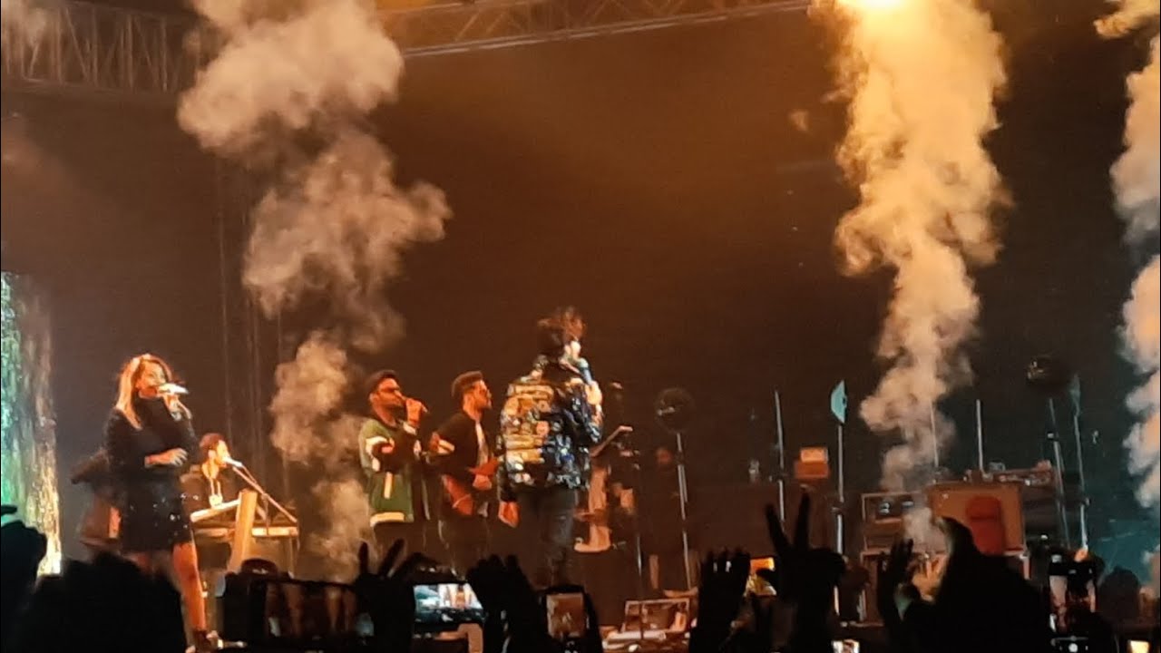 Darshan Raval concert IIT BHU | kashi yarta fest ️| Darshan Raval live ...