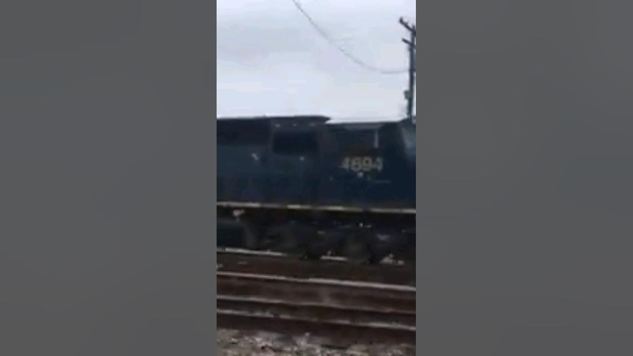 CSX SD70M 4694 - YouTube