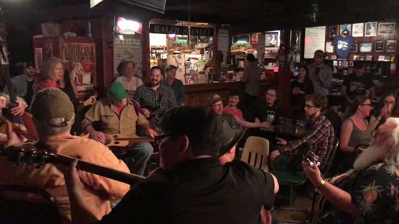 The Station Inn - Sunday night Bluegrass Jam - YouTube