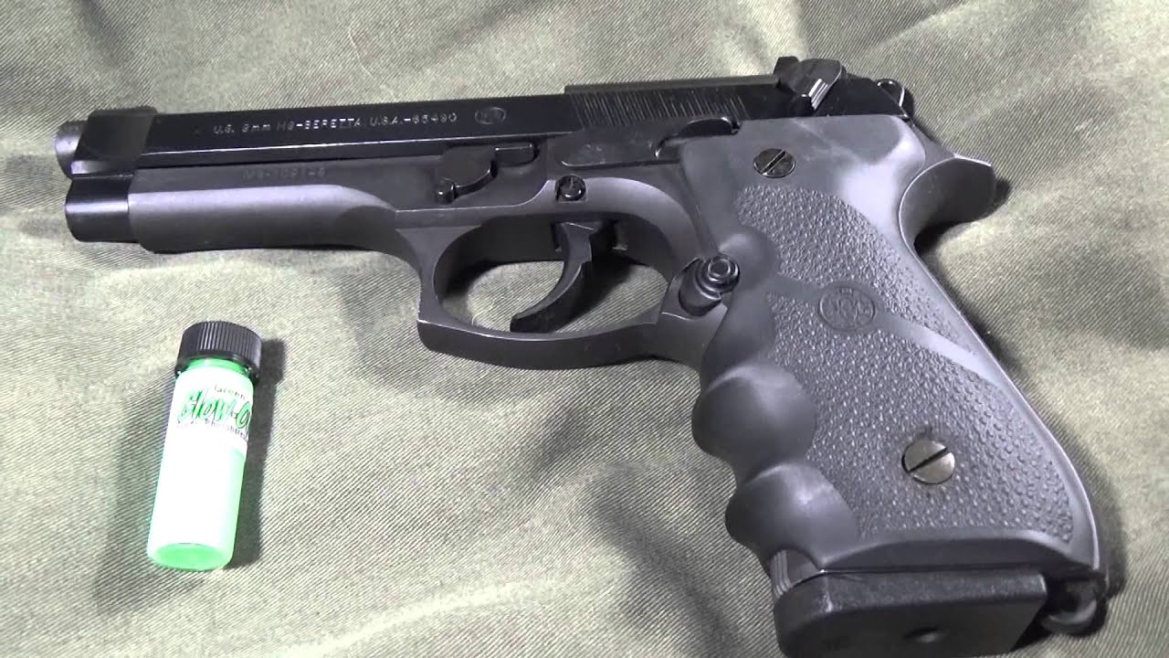 Green Glow-On sights on an M9 - YouTube