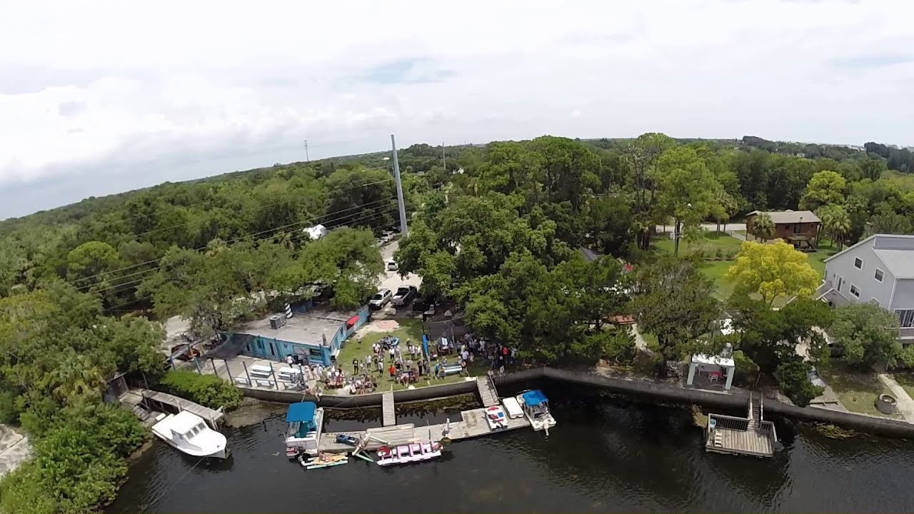 Fishermans Shack Raft Race 2014 - YouTube