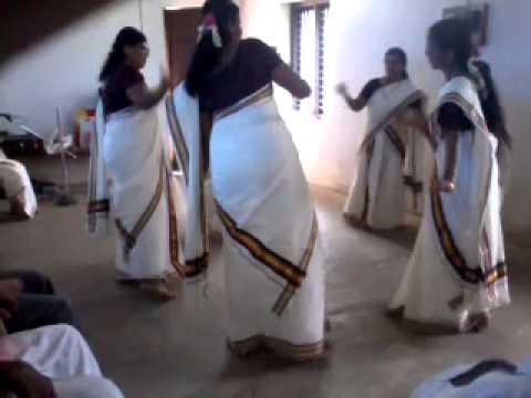 Vadakkanthara nss karayogam onagosham .onakali - YouTube