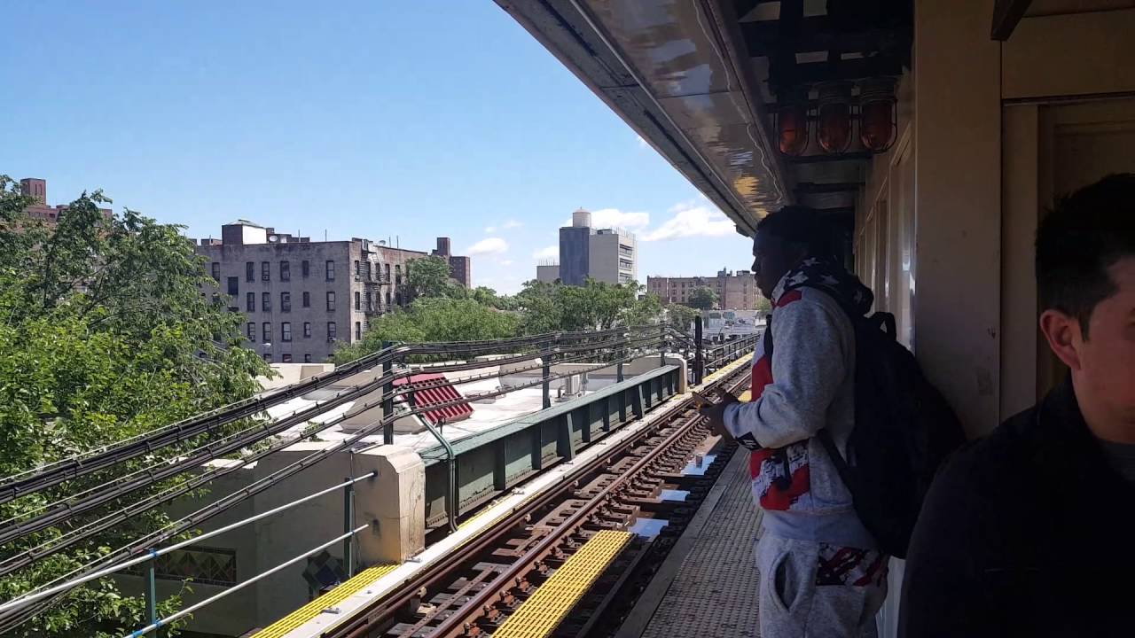 1983 GE SL50 (50t) Diesel-Electric Locomotive #891 Pulling the MoW At ...