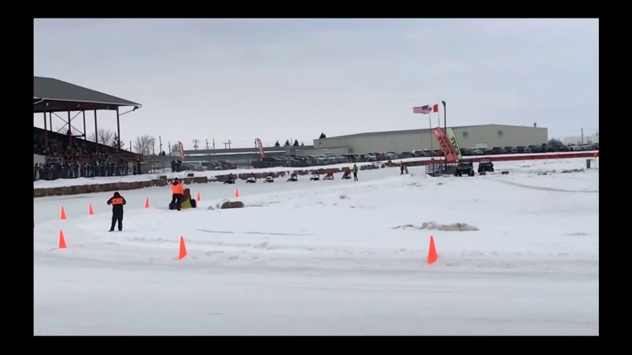300 super mod vintage ice Oval Racing - YouTube