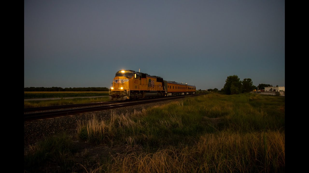 UP 4533 leads PCBNP (8/8/2022) - YouTube