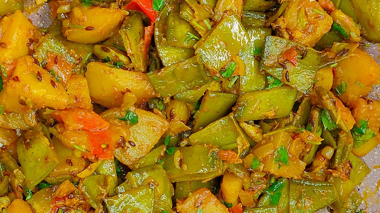 Sem Aloo ki sabji recipe |tiffin recipe cook with Tabasum - YouTube